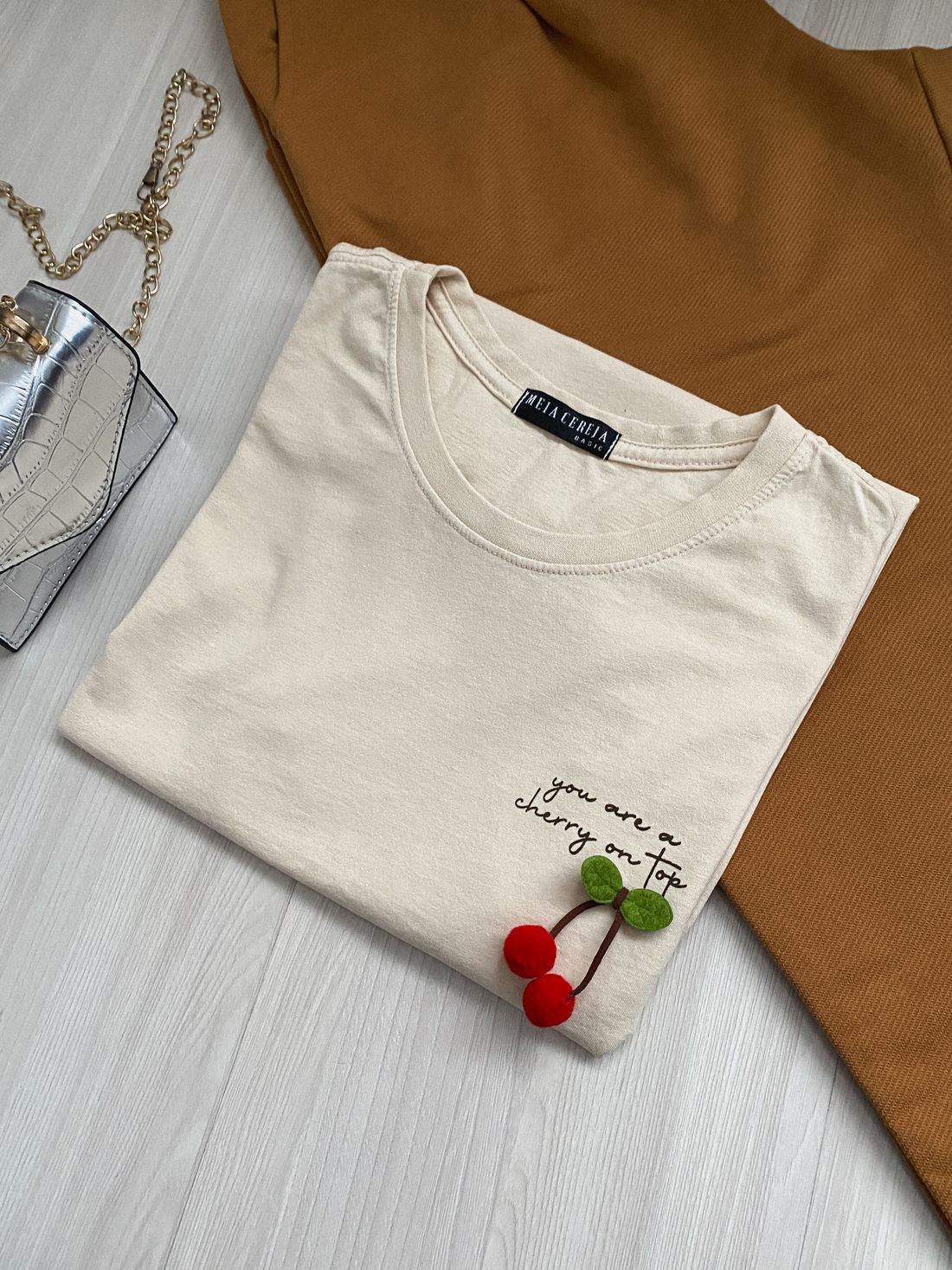 Tshirt Cereja - Areia Meia Cereja - Loja Virtual