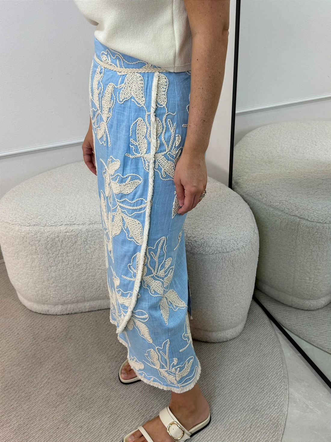 Saia Dora Amisis Store - Loja Virtual