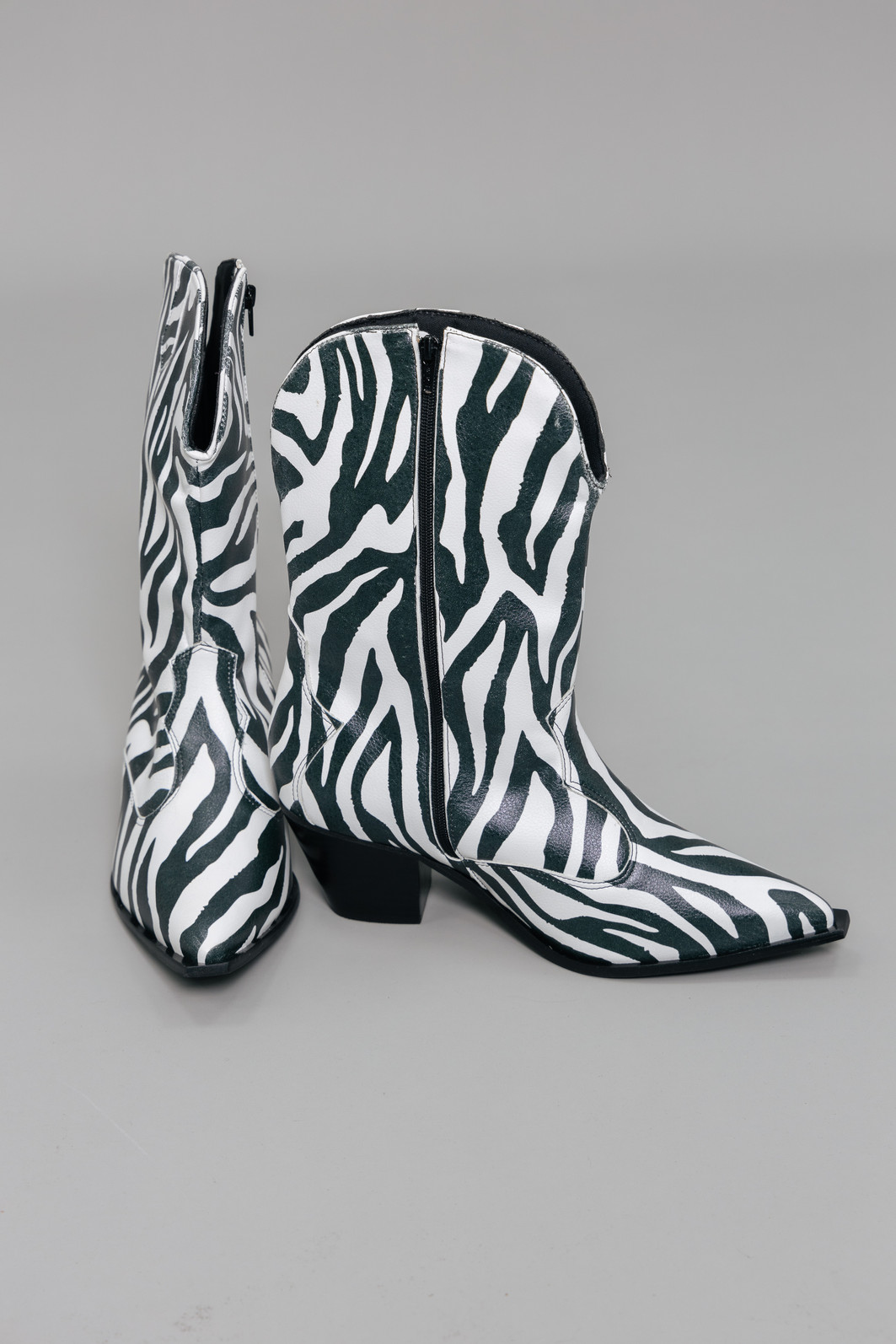 BOTA WESTERN ZEBRA Marina&Gabriella - Roupas Femininas - Loja Online ...