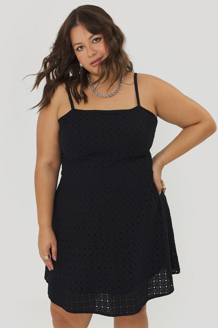 Vestidos - Roupas femininas de moda curve e plus size