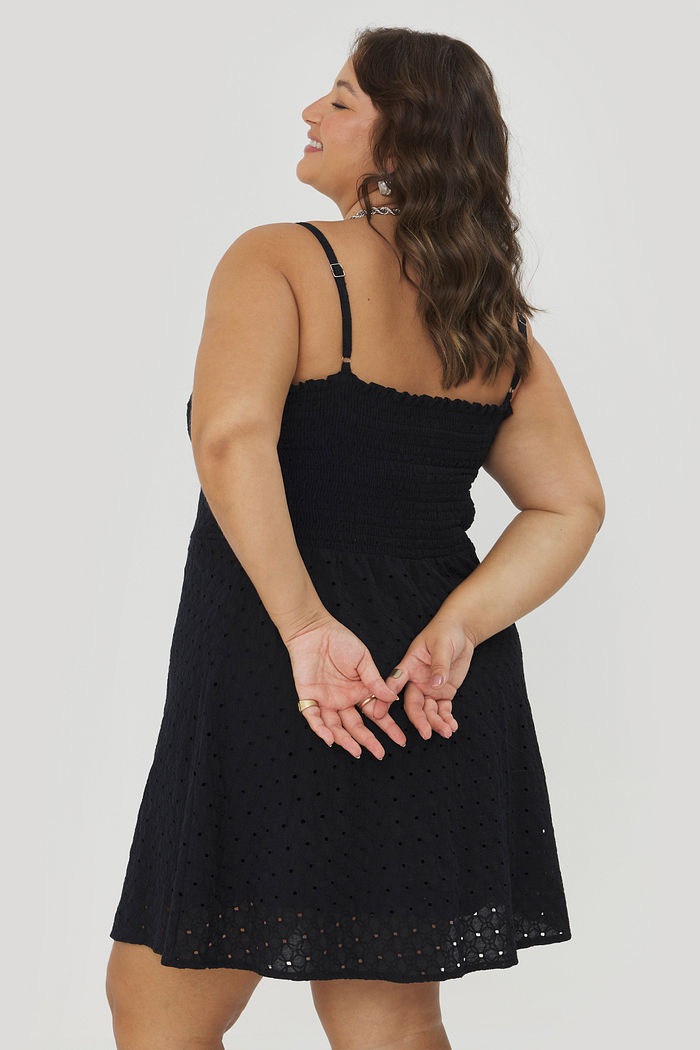 Vestidos - Roupas femininas de moda curve e plus size