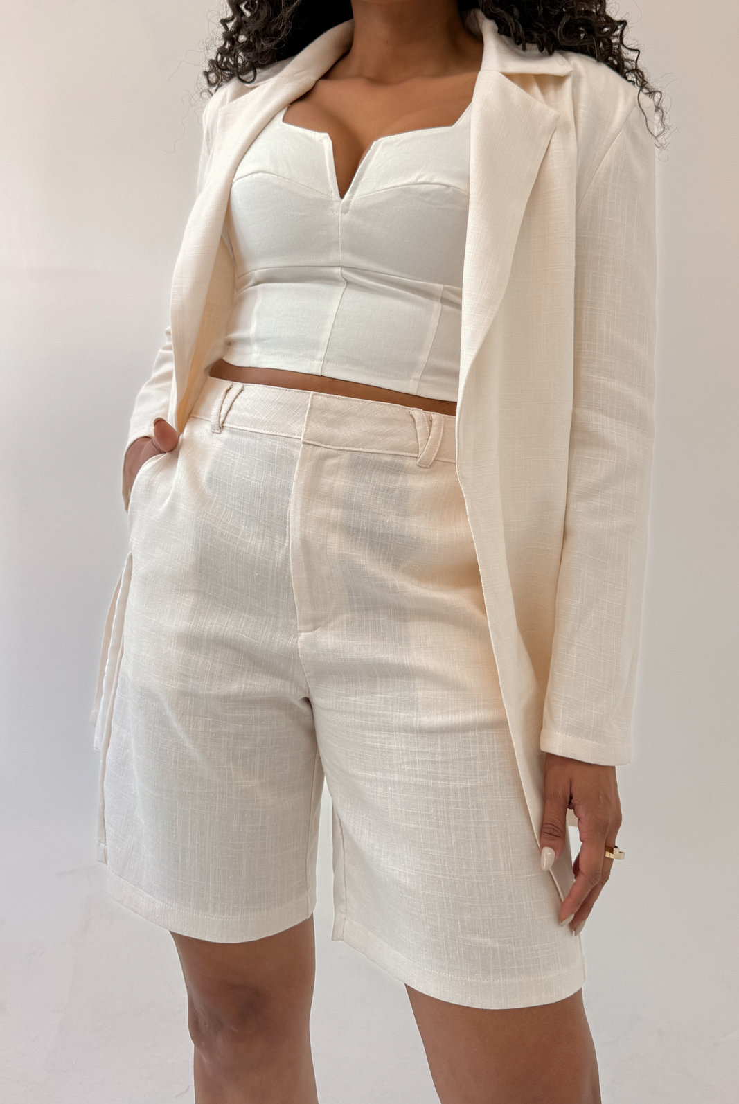 BERMUDA EM LINHO BIANCA MYFT - ACHOCHIC STORE