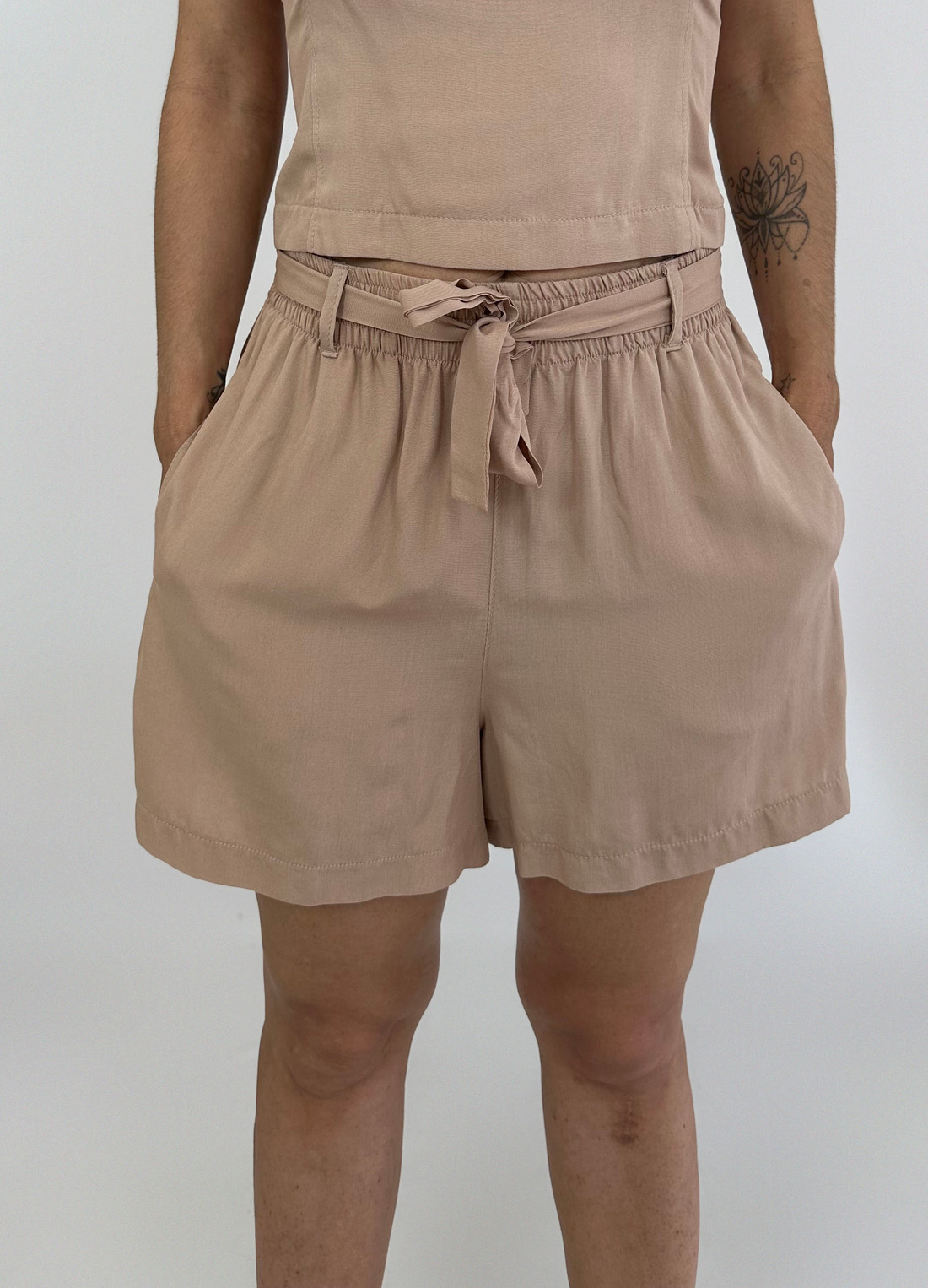 SHORT CURTO BEGE RUBY - BLUFERA JEANS E MODA FEMININA