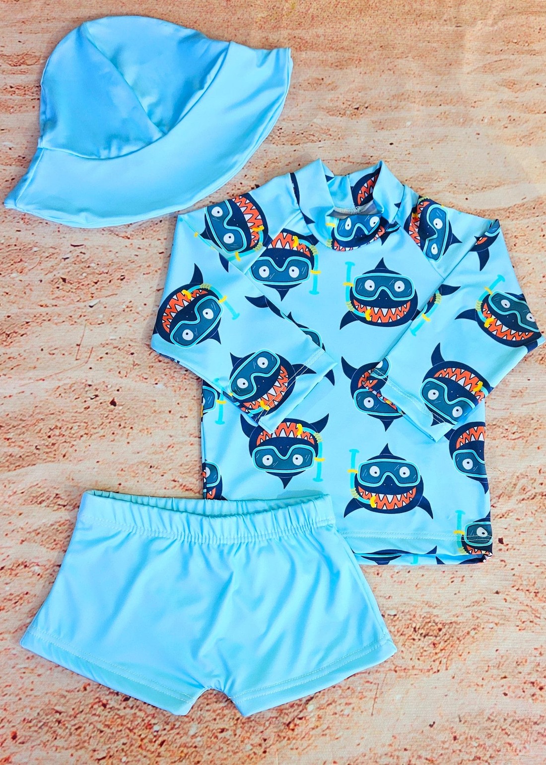 Blusa + Sunga Azul Bebê + Chapéu Azul Bebê Ama Nenê - Loja Virtual