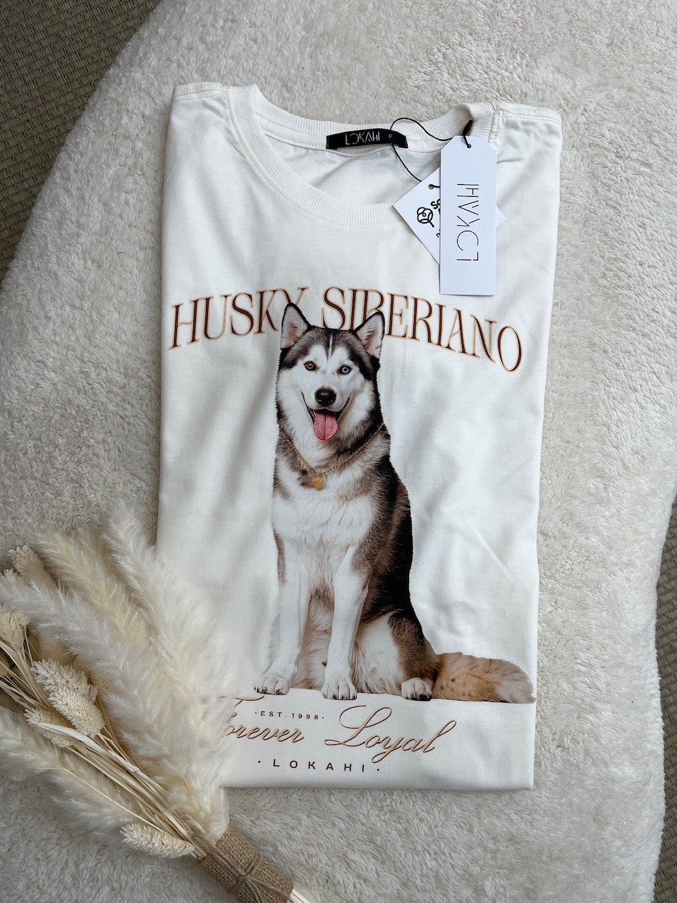 T-SHIRT HUSKY SIBERIANO - OFF WHITE Lokahi - Loja Virtual